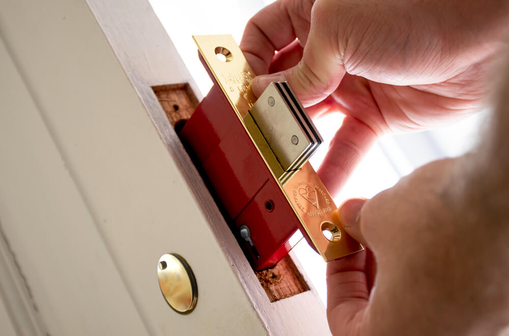 Mortice Locks: types, installation and the best to buy